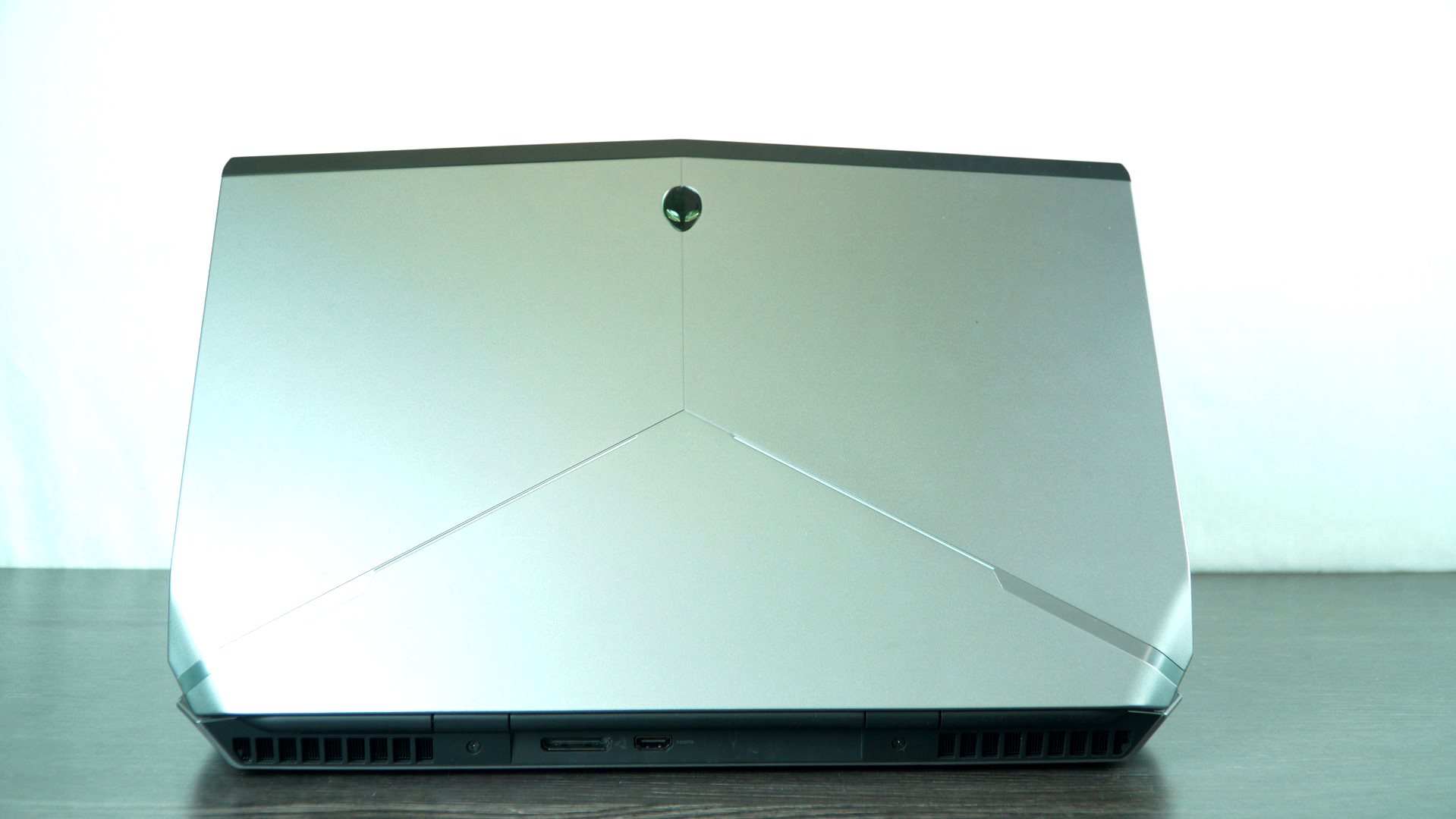 Alienware 17 R3 Review - Enternity.gr
