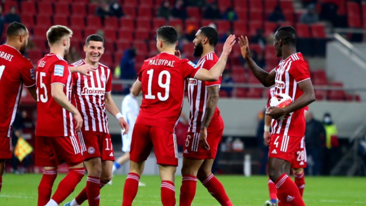 Ο Ολυμπιακός φαίνεται πως επιστρέφει στο EA Sports FC 24 (Όλες οι ...