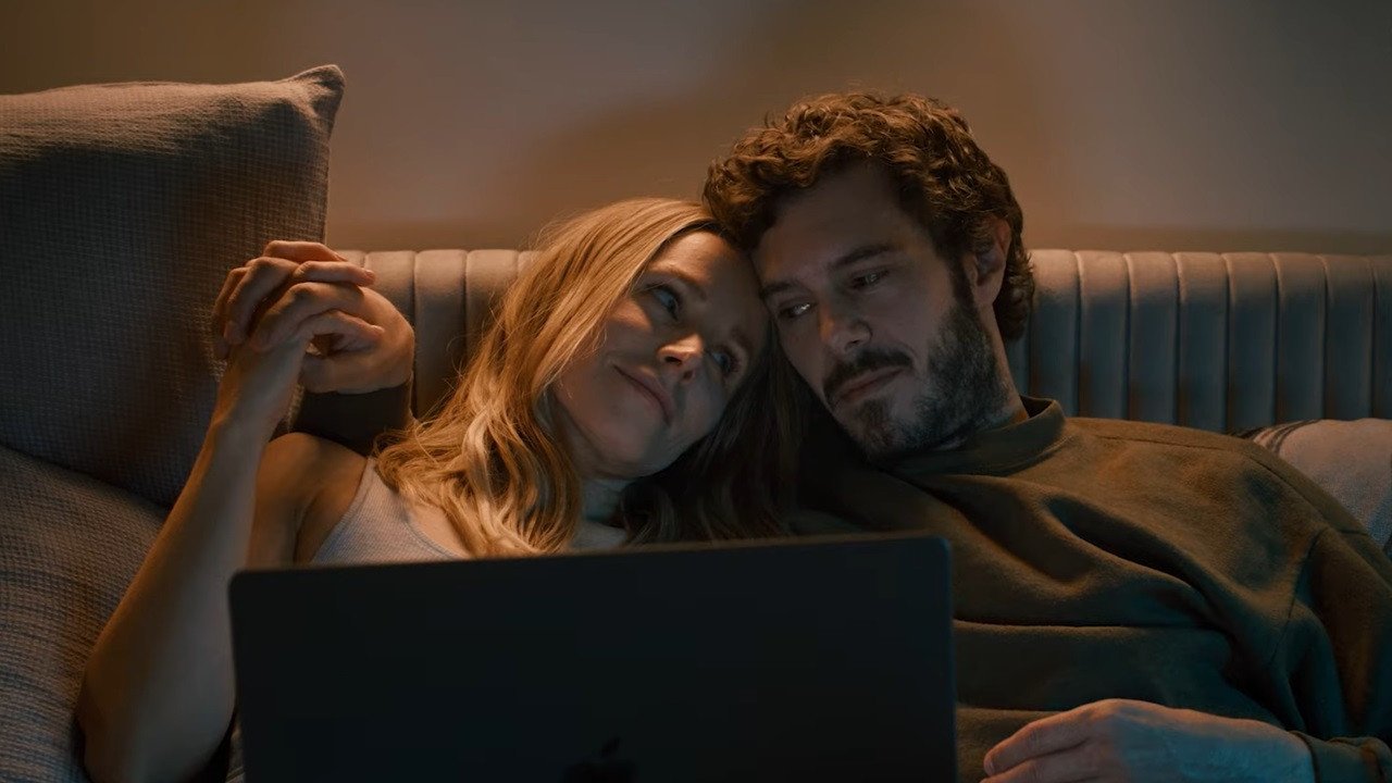 Η Kristen Bell και ο Tom Brody μπλέκουν σε ρομαντικές περιπέτειες στο Nobody Wants This του ...